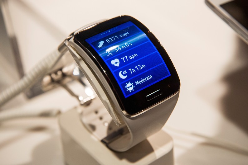 MWC 15 – smartwatch : Samsung ralentit la cadence - Geeko