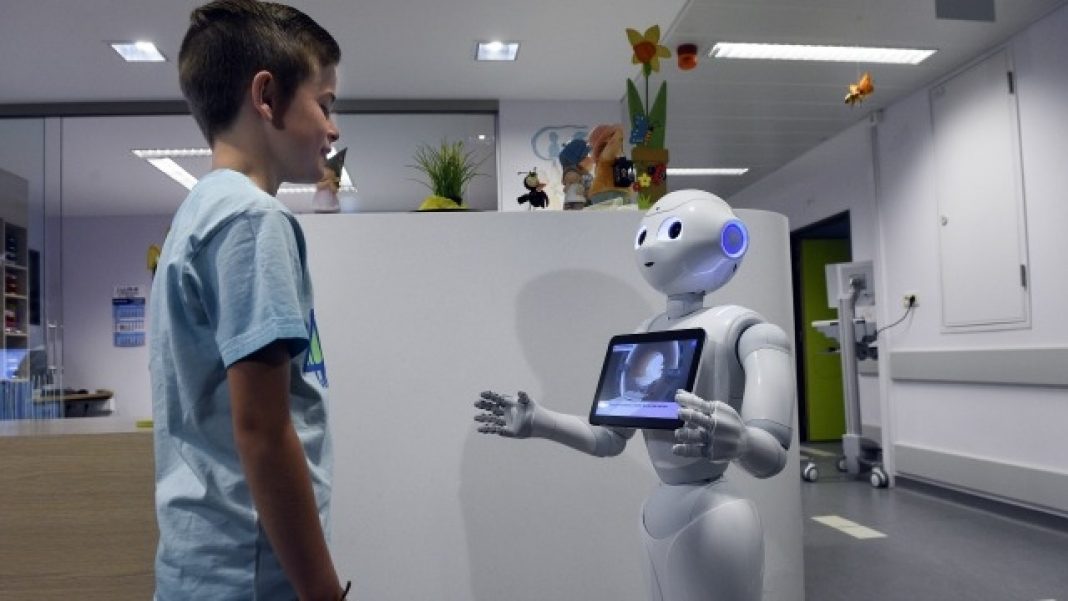 Le Japon va introduire ses premiers robots professeurs - Geeko