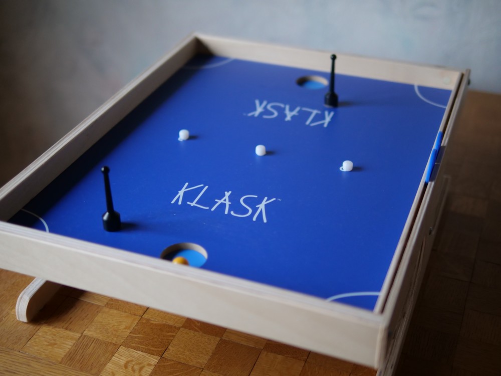 Klask, le jeu-phénomène venu du Danemark - Geeko